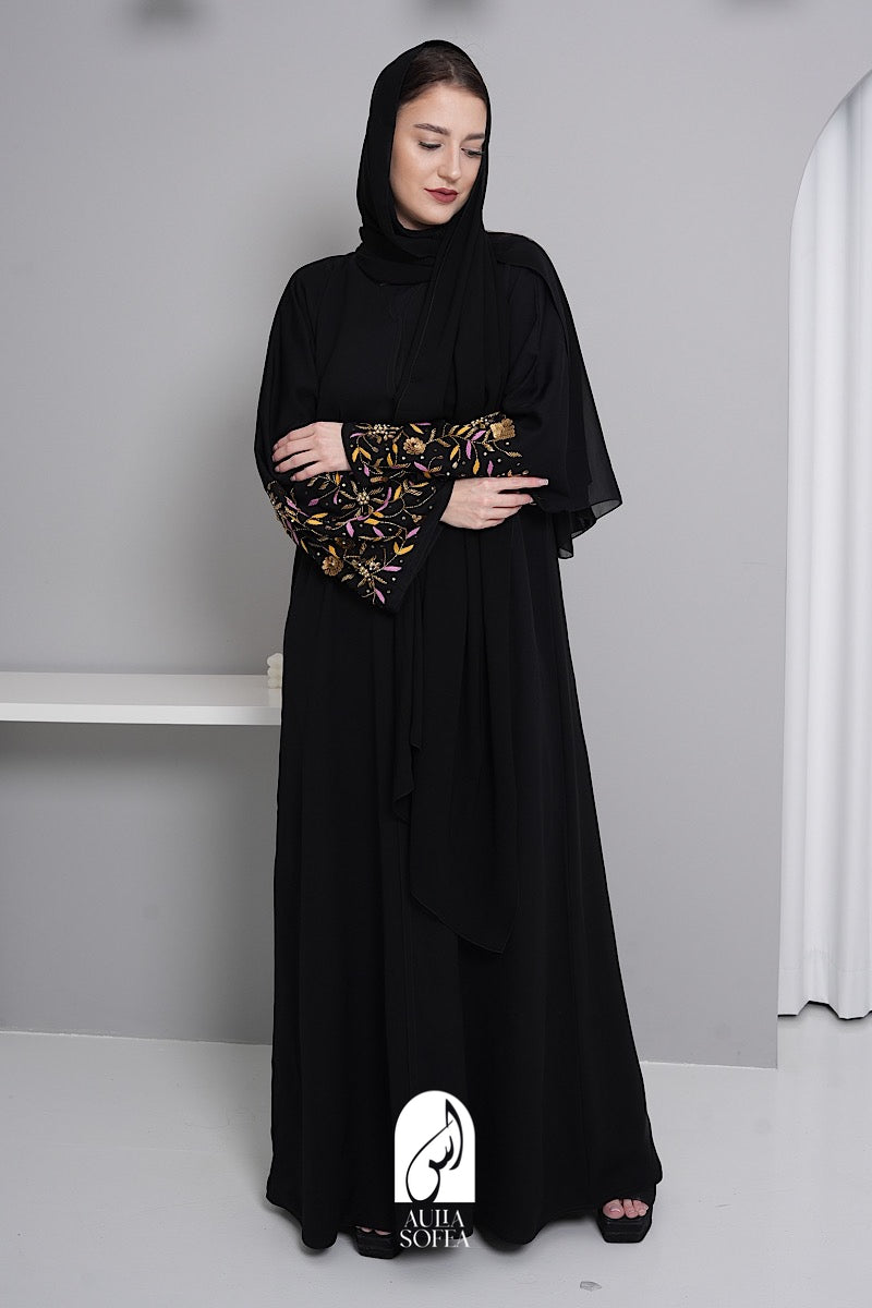Nafeesa Abaya in Black – Aulia Sofea